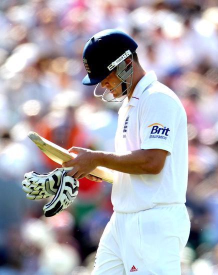 Englands Jonathan Trott Checks His Bat Editorial Stock Photo - Stock ...