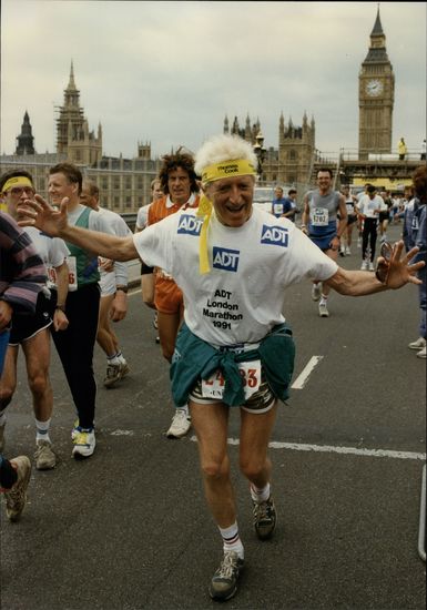 London Marathon 1991 Jimmy Savile Crossing Editorial Stock Photo ...