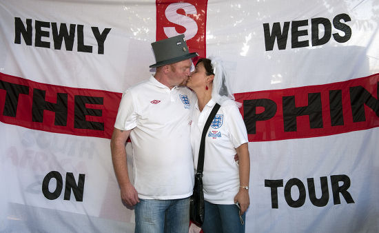 Newlyweds Darren Ans Susan Maratty Sunderland Editorial Stock Photo ...