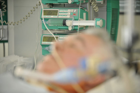 Patient Icu Intensive Care Unit Syringe Editorial Stock Photo - Stock ...