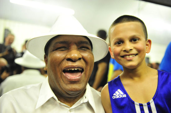 Rahaman Ali Brother Muhammad Ali Visits Editorial Stock Photo - Stock ...