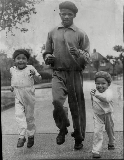 Boxer Jake Tuli Daughter Veronica Son Editorial Stock Photo - Stock ...