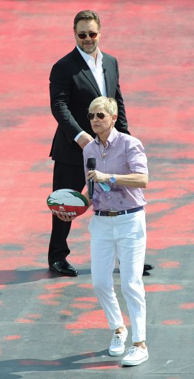 Ellen Degeneres Russell Crowe Editorial Stock Photo - Stock Image ...