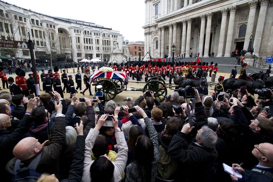 Members Public Line Streets Outside St Editorial Stock Photo - Stock ...
