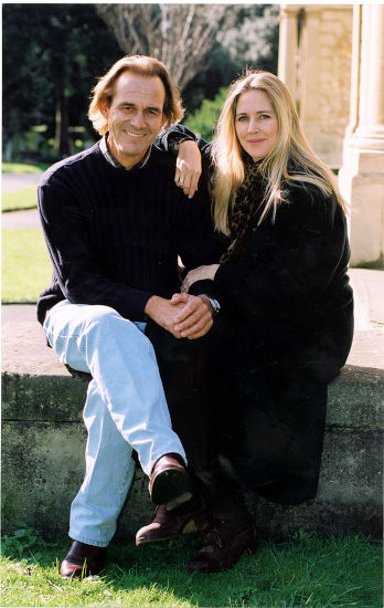 African Wildlife Conservationist Tony Fitzjohn Wife Redaktionelles ...