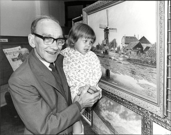 Bill Tomlin Artist His Granddaughter Editorial Stock Photo - Stock ...