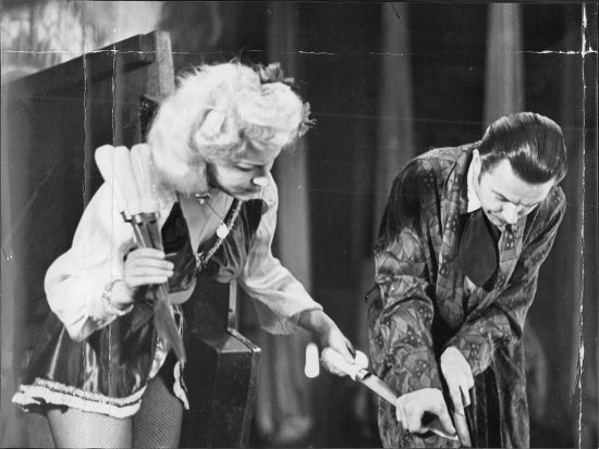 Knife Throwing Act Photographer Frank Rust Editorial Stock Photo ...