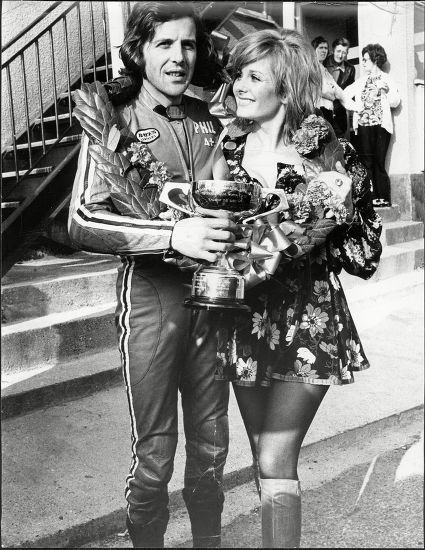 Phil Read Motorcycle Racing Driver Television Redaktionelles Stockfoto ...