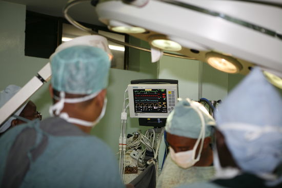 Surgeons Operating Theatre Performing Endoscopic Editorial Stock Photo ...