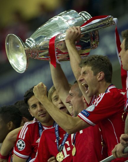 Thomas Mueller Bayern Munich Celebrates Franck Editorial Stock Photo ...