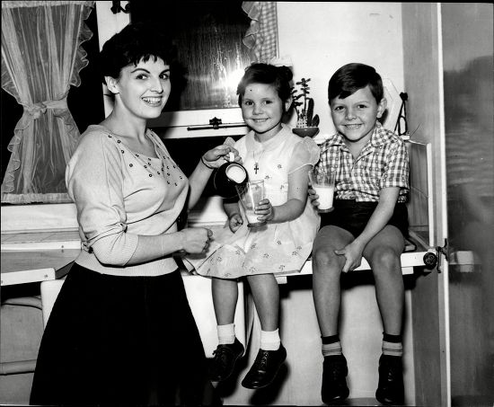 Singer June Marlow Singer Stargazers Her Editorial Stock Photo - Stock ...