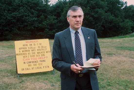 Robert Ressler American Criminologist Expert On - Foto de stock de ...