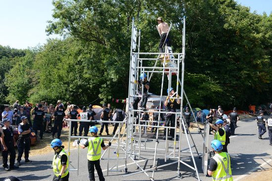 Police Protest Removal Team Taking Down Editorial Stock Photo - Stock ...