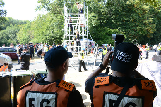 Police Protest Removal Team Taking Down Editorial Stock Photo - Stock ...