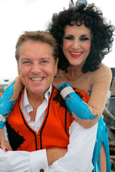 Brian Conley Robinson Crusoe Lesley Joseph Editorial Stock Photo ...
