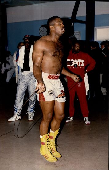 Boxer Donovan Ruddock Taining Donovan Razor Editorial Stock Photo ...