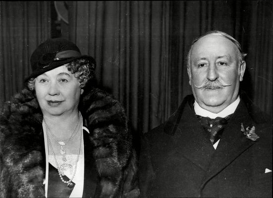 Sir Thomas Vansittart Bowater Wife Emily Editorial Stock Photo - Stock ...