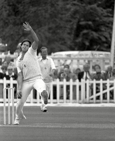 Graham Cowdrey Kent Kent V Nottinghamshire Editorial Stock Photo ...