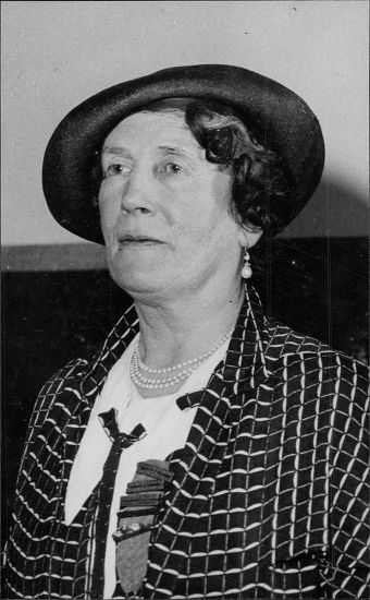 Louise Loder Dowager Lady Wakehurst Widow Foto de stock de contenido ...