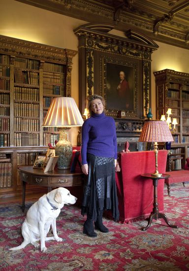 Lady Fiona Countess Carnarvon Highclere Castle - Foto de stock de ...