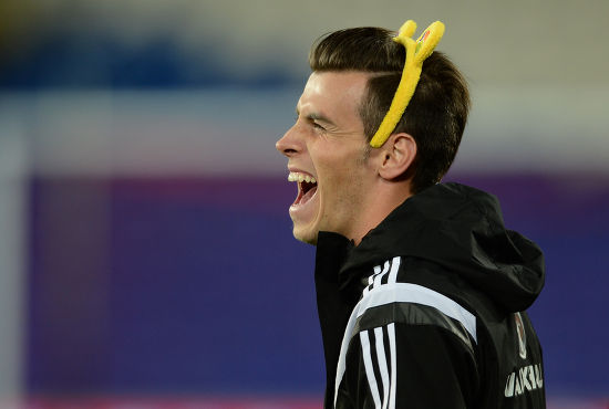 Gareth Bale Trains Pudsey Bear Ears Editorial Stock Photo - Stock Image ...