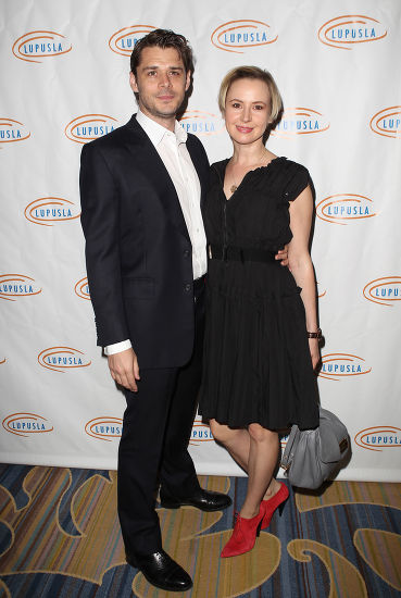 Kenny Doughty Caroline Carver : photos éditoriales de stock – Images de ...