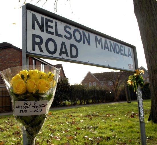 Flowers Left Nelson Mandela Nelson Mandela Editorial Stock Photo ...
