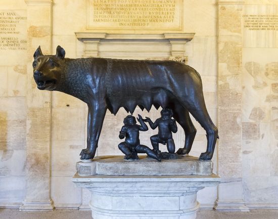 Bronze Statue Capitoline Wolf Lupa Capitolina Editorial Stock Photo ...