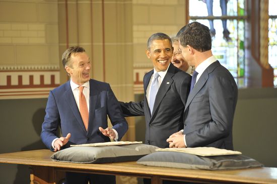 Barack Obama Mark Rutte Visit Rijksmuseum Editorial Stock Photo - Stock ...