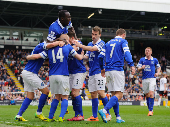 Steven Naismith Everton Celebrates Scoring Goal Editorial Stock Photo ...