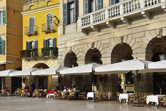 Cafes On Liston Square Piazza Bra Editorial Stock Photo - Stock Image ...