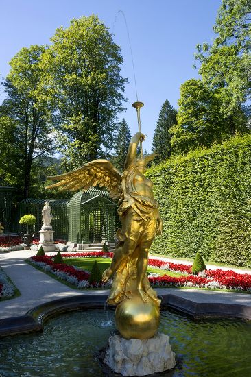 Golden Fountain Figure Goddess Fama West Editorial Stock Photo - Stock ...