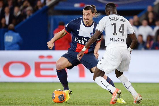 Psgs Zlatan Ibrahimovic L Fights Ball Editorial Stock Photo - Stock ...