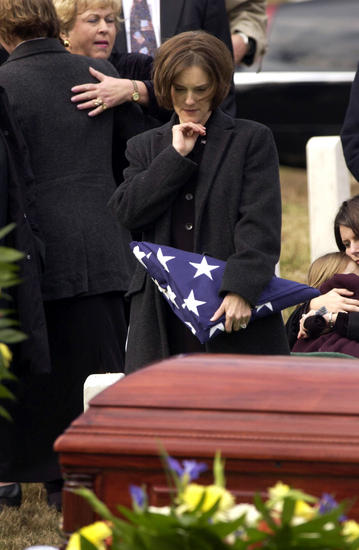 Shannon Spann Graveside During Funeral Her Editorial Stock Photo ...