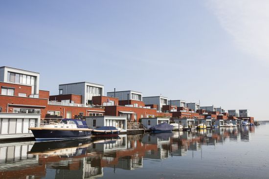 Houses Almere Next Canal Netherlands Youngest Editorial Stock Photo ...