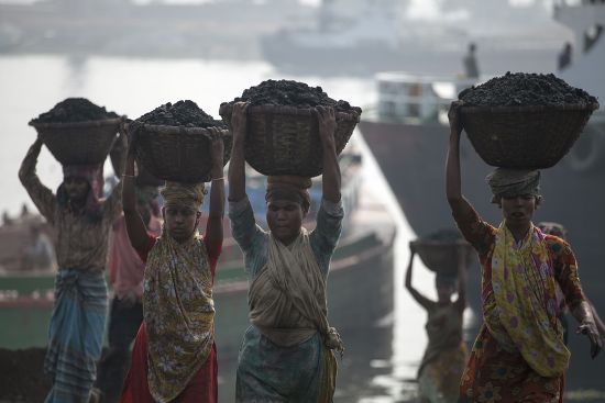 Man Women Work Together Labourers Work Editorial Stock Photo - Stock ...