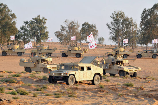 Caracal Unite Driving Hummer Vehicle Training Editorial Stock Photo ...