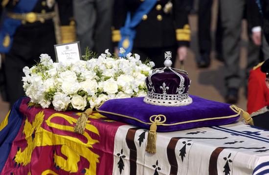 Queen Mothers Coffin Crown Resting On Editorial Stock Photo - Stock ...