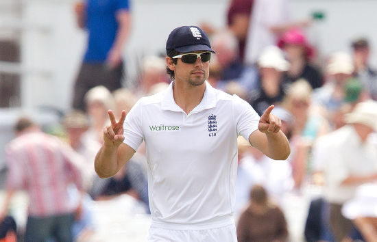 Englandis Alastair Cook Captain Tries Organise Editorial Stock Photo ...