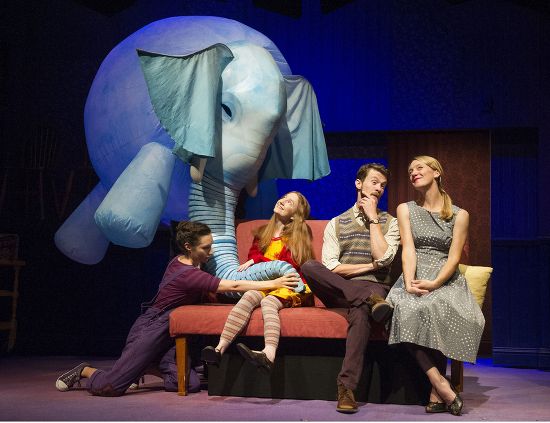 Julia Innocenti Grandma Susan Harrison Girl Editorial Stock Photo ...