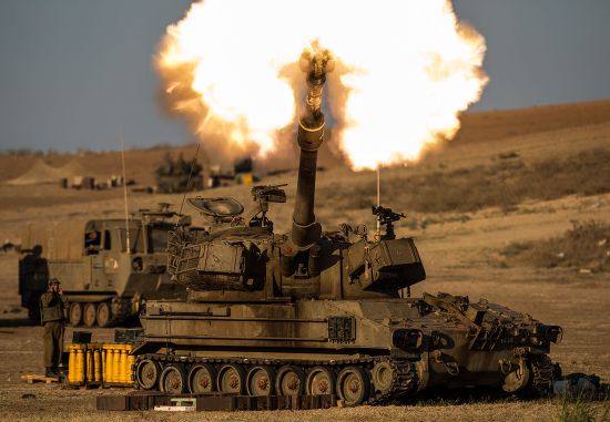 Israeli Selfpropelled Howitzer Fires Shell Gaza Editorial Stock Photo ...