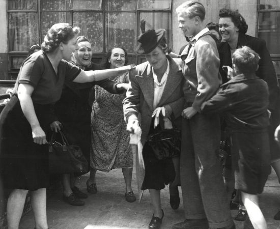 Mrs Edith Richardson 54 Housewife Cleaner Editorial Stock Photo - Stock ...