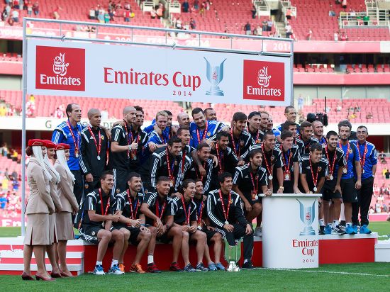 Dani Parejo Valencia Lifts Emirates Cup Editorial Stock Photo - Stock ...