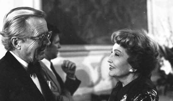 Ingrid Bergmans First Husband Claudette Colbert Editorial Stock Photo ...