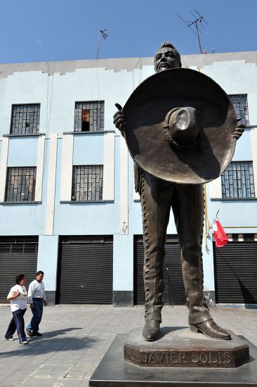 Monument Mariachi Javier Solis Garibaldi Square Editorial Stock Photo ...