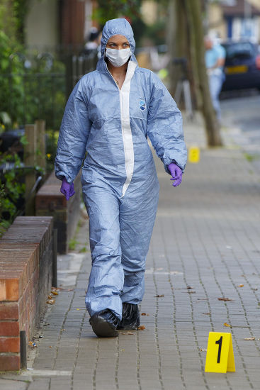 Forensic Soco Officers Scene On Tennyson Editorial Stock Photo - Stock ...