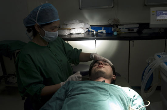 Closeup Anaesthetist Holding Gas Mask Patients Editorial Stock Photo ...