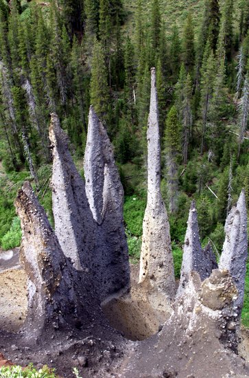 Volcanic Spires Along Rim Crator Lake Editorial Stock Photo - Stock ...
