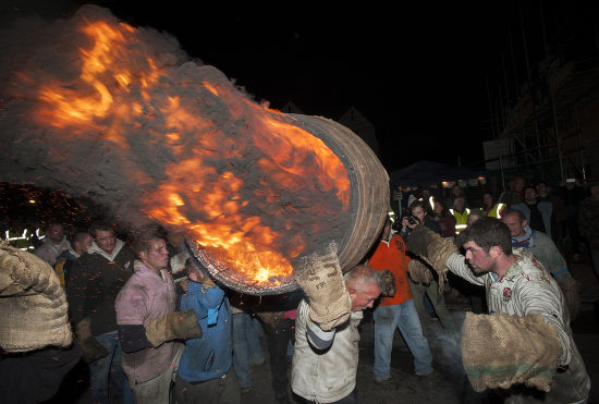 Custom Barrel Burning Carrying Flaming Tar Editorial Stock Photo ...