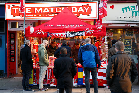 Arsenal Merchandise Store Outside Emirates Stadium Editorial Stock ...